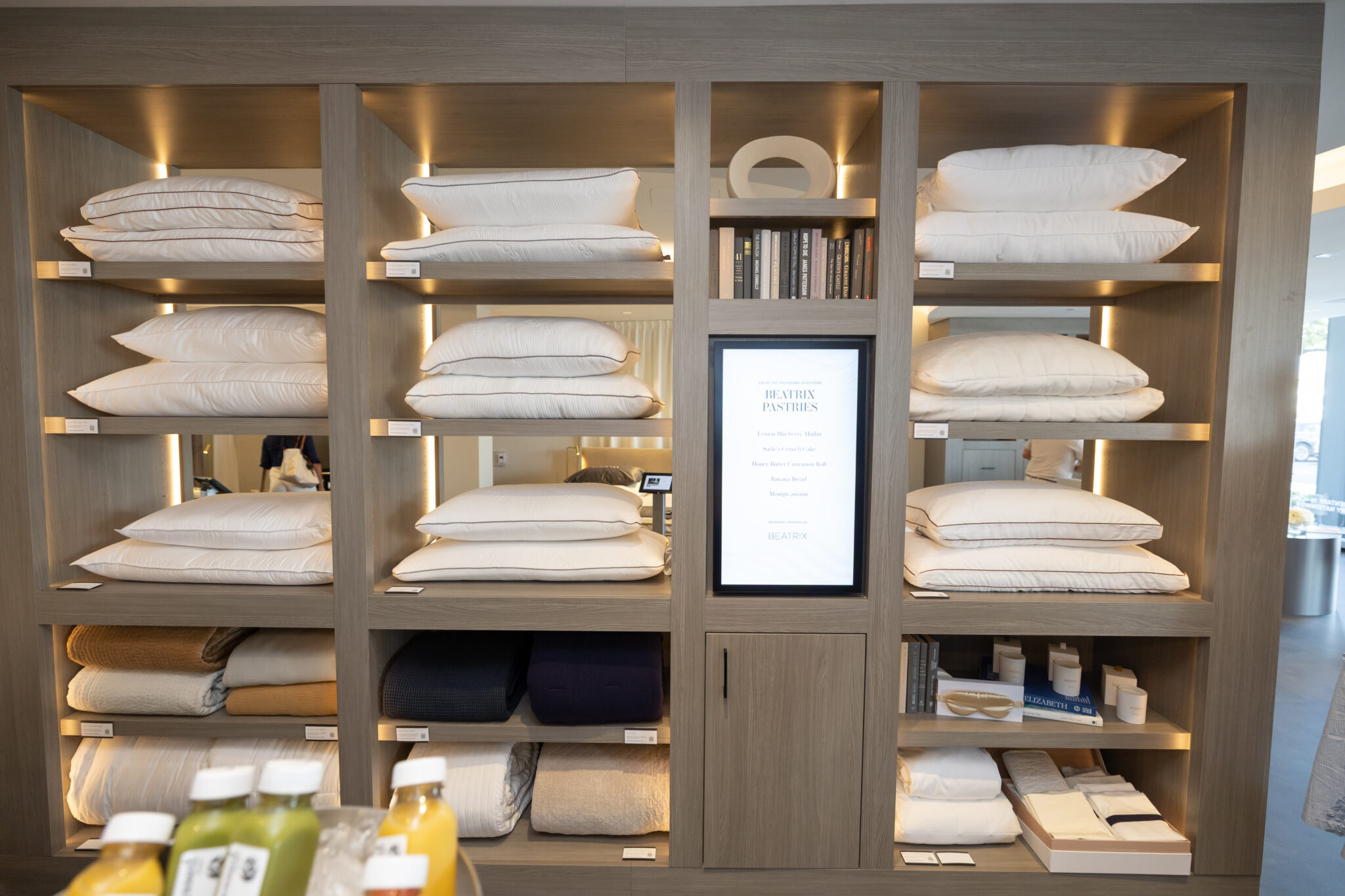 Saatva Celebrates 15th Anniversary at Oak Brook Store Opening - Saatva ...